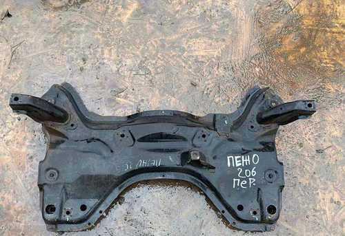 Передний подрамник Peugeot 206