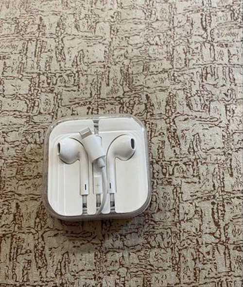 Earpods с разъемом lightning