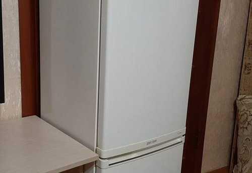 Холодильник двухдверный Samsung б\у