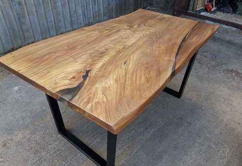 Деревянный стол из слэба карагач