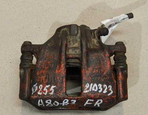 Суппорт передний правый Audi 80 B3