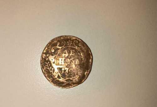 Старинная монета. 1740 год