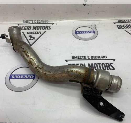 Патрубок интеркулера 2.0T Volvo S60 XC60 31319502