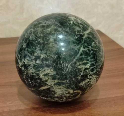 Шар из змеевика