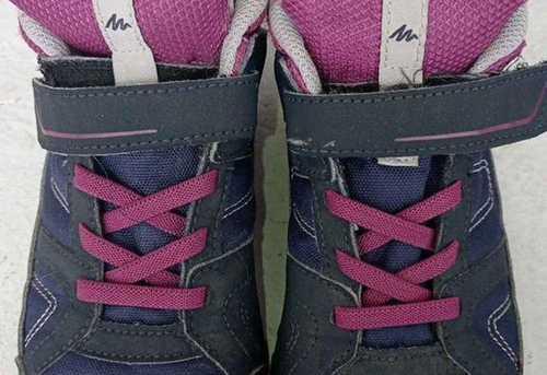Ботинки для девочки 33 размер Quechua