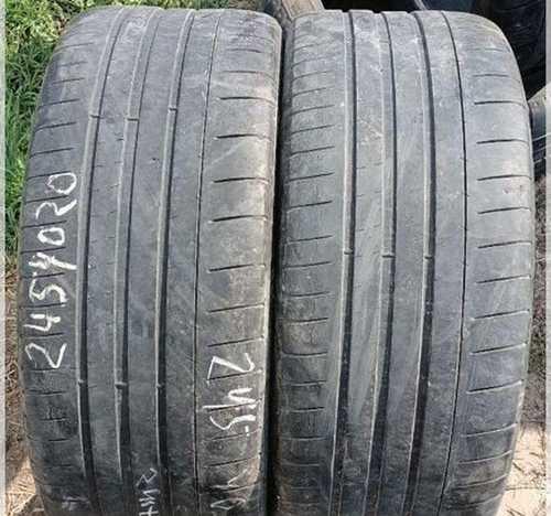 Michelin Pilot Super Sport 245/40 R20