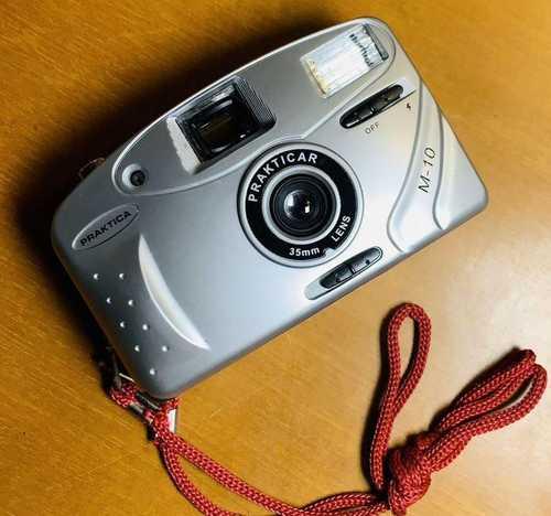 Пленочный фотоаппарат Praktica M10