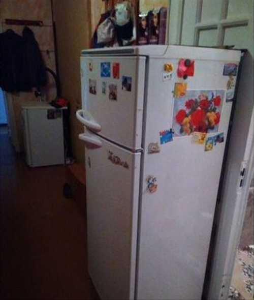 Продам холодильник бу Atlant