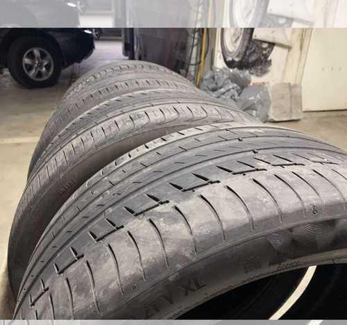 Continental ContiPremiumContact 6 275/40 R21 и 315/35 R21 S