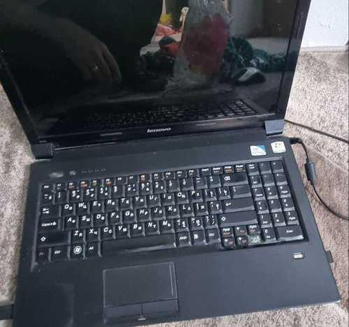 Ноутбук lenovo b560