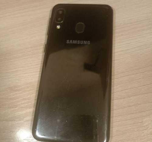Samsung Galaxy A20e, 3/32 ГБ