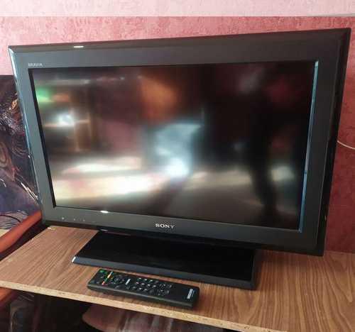 Sony 26", Philips 20"