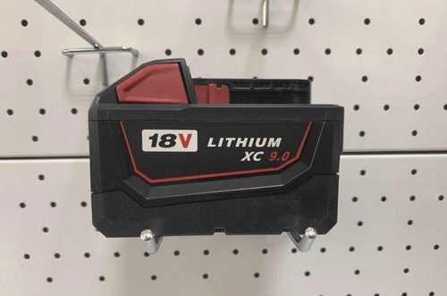 Аккумулятор Milwaukee V18 LitxiumXC емкость 9.0