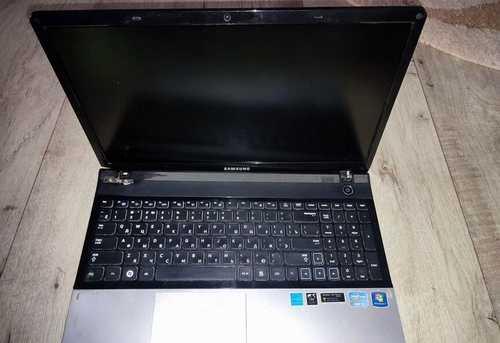 Ноутбук Samsung NP300E5A-S08RU (HD) i3Samsung