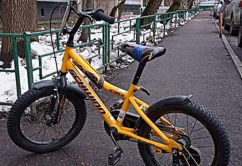 Велик огонь. Schwinn Scorch 16, детский рамный
