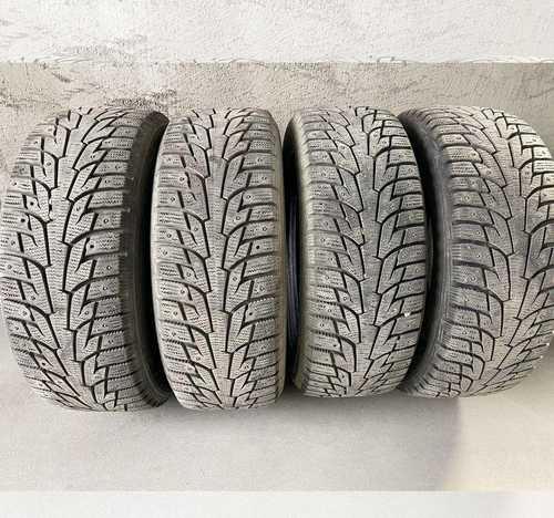 Hankook Winter I'Pike 205/55 R16