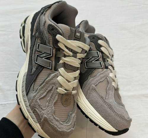 Кроссовки New Balance 2002R