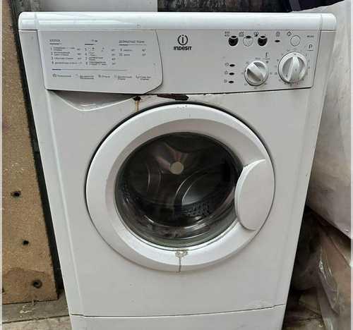 Стиральная машина indesit WIU82 (CSI)