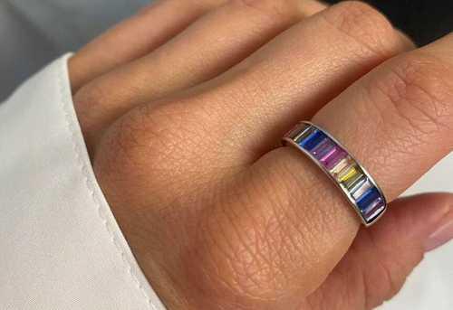 Кольцо из серебра с разноцветными фианитами