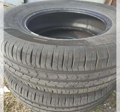 Continental ContiPremiumContact 5 215/70 R16