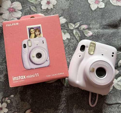 Фотоаппарат Instax mini 11