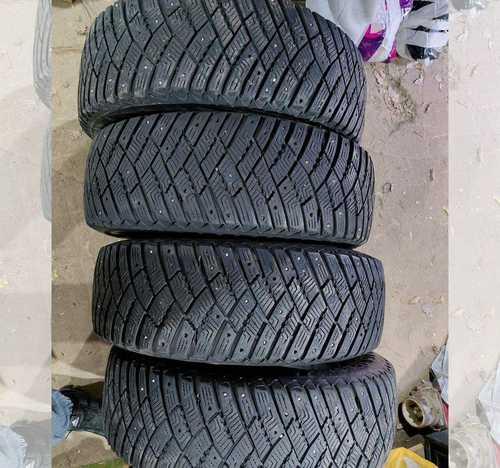 Goodyear UltraGrip Ice 215/65 R16 98T