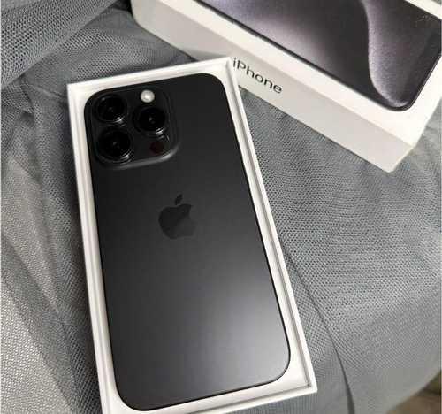iPhone 15 Pro, 128 ГБ