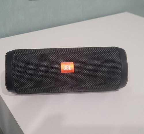 Акустические колонки jbl