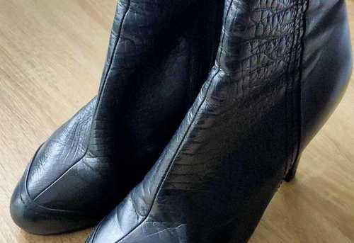 Сапоги женские Capilano shoes натуральная кожа