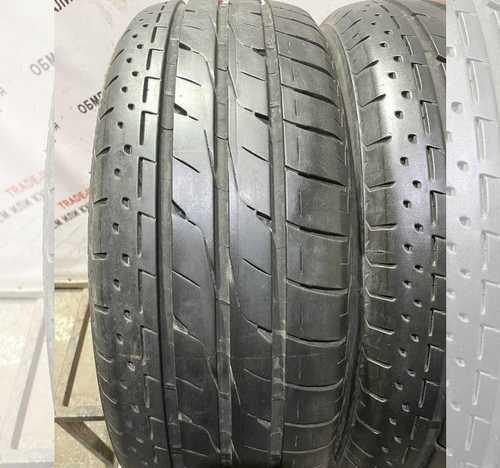 Bridgestone Luft RV 215/55 R17 94P