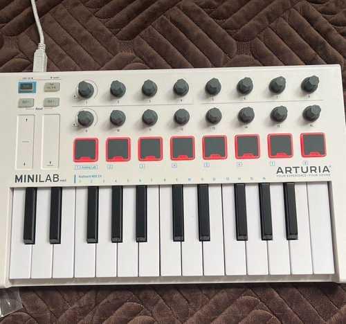 Midi клавиатура Arturia Minilab mk2