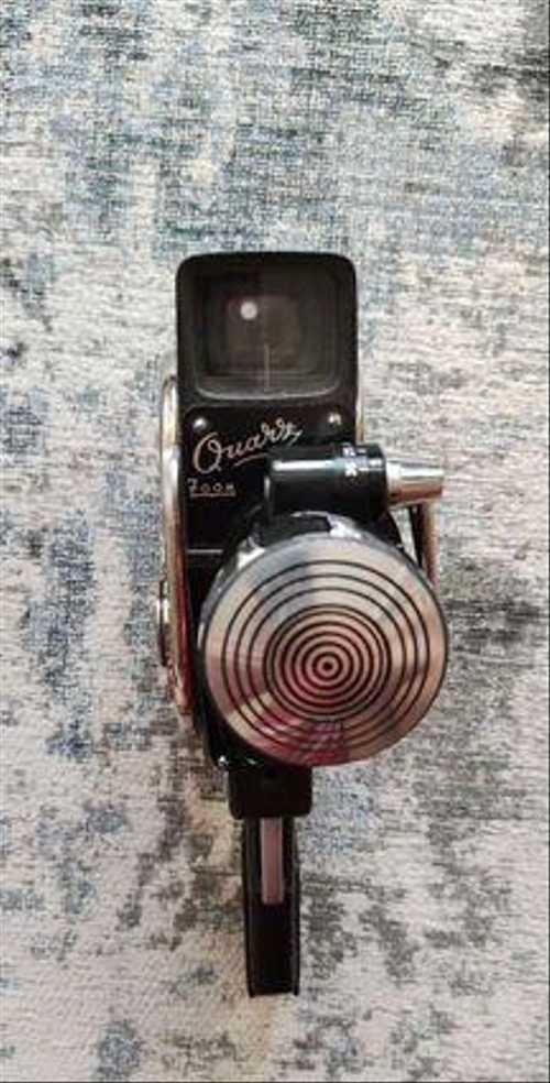Quarz-Zoom кинокамера
