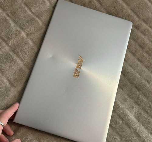 Asus zenbook 14 um433d