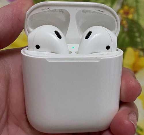 Беспроводные наушники apple airpods