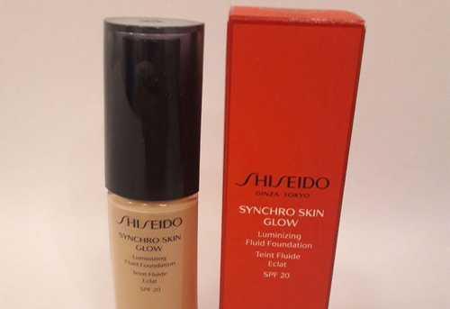Тональная основа Shiseido synchro skin glow