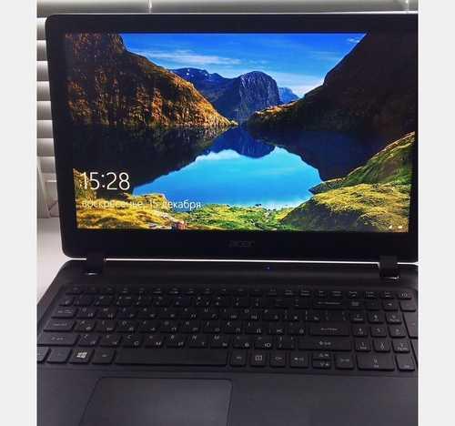 Ноутбук Acer aspire ES1-533