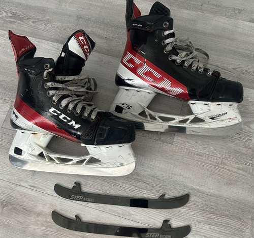 Коньки хоккейные Ссм Jetspeed FT 4 Pro
