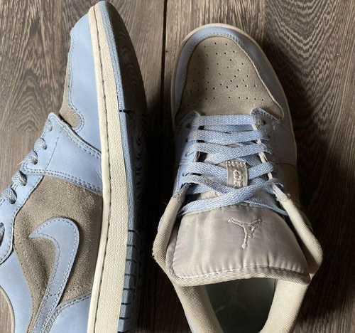 Nike Air Jordan 1 Low wmns Football Grey Aluminum