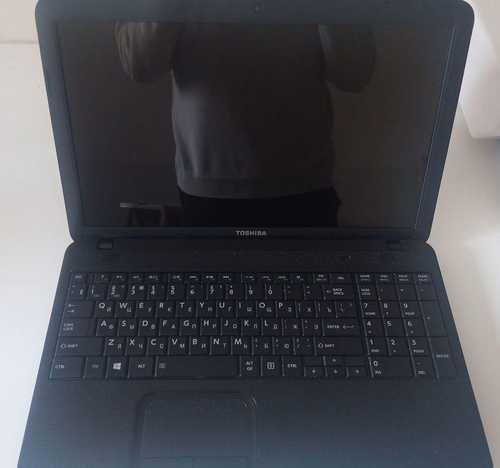 Toshiba Satellite C850, Pentium 2020m, 8gb RAM