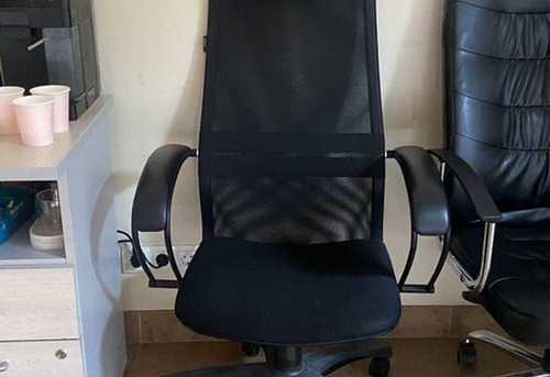 Компьютерное офисное кресло
