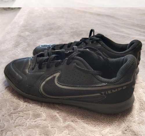 Футзалки nike tiempo размер 37,5