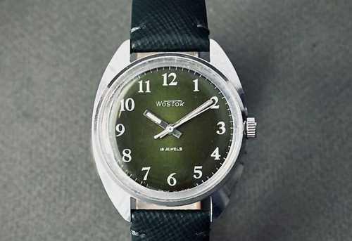 Восток Зеленый - мужские наручные часы СССР