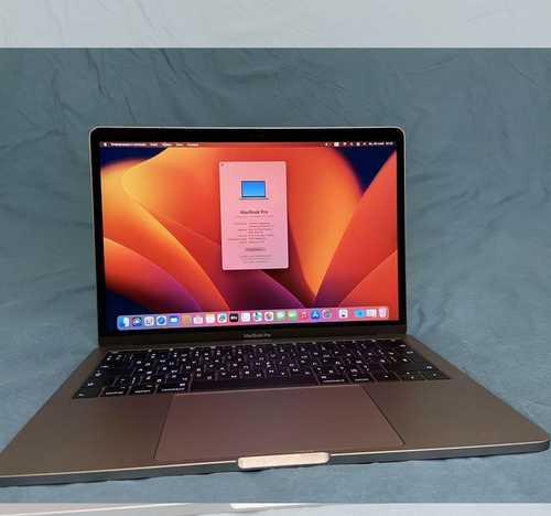 MacBook Pro 13 (2017), 120 ГБ, Core i5, 2.3 ГГц, RAM 8 ГБ, Intel Iris Plus Graphics 640