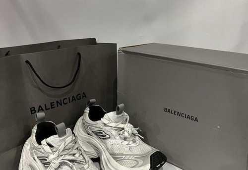 Balenciaga 10xl wite