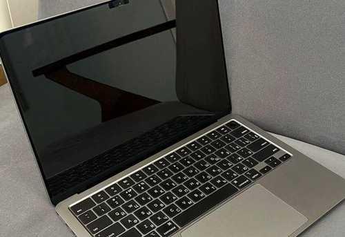 MacBook Air 13 (2022), 256 ГБ, M2 (8 ядер), RAM 8 ГБ, GPU 8-core