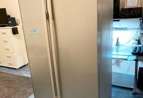 Холодильник Hitachi R-S 702PU2