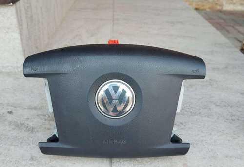 Подушка безопасности водителя VW Touareg 02-10