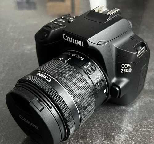 Зеркальный фотоаппарат Canon eos 250d + аксессуары