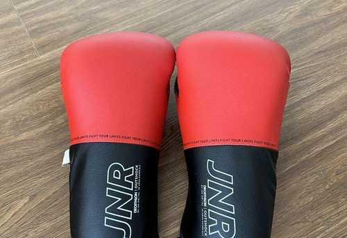 Боксерские перчатки 4 oz