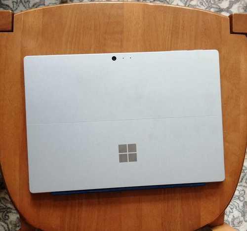 Планшет Microsoft Surface Pro 5 8gb 256gb